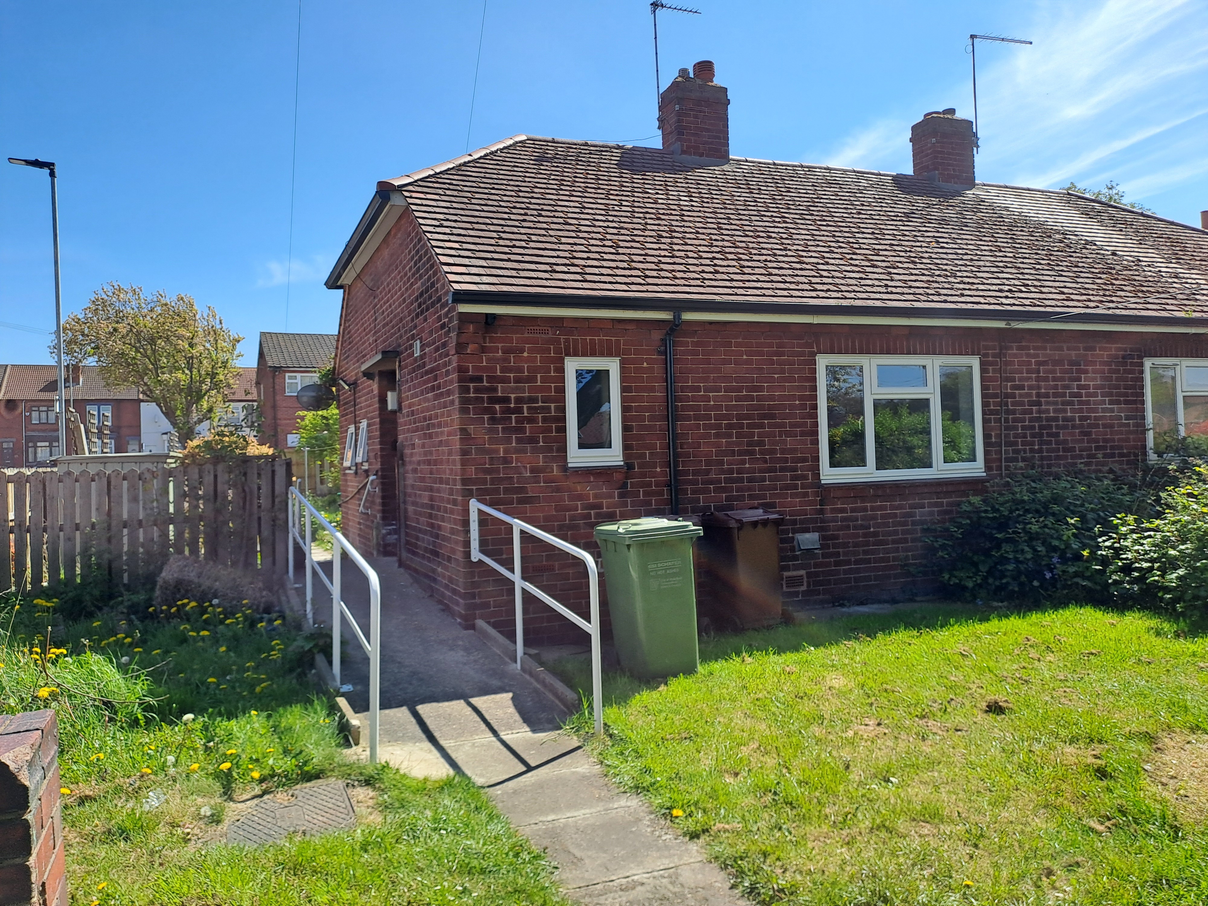 Property details for Benson Lane- Homesearch