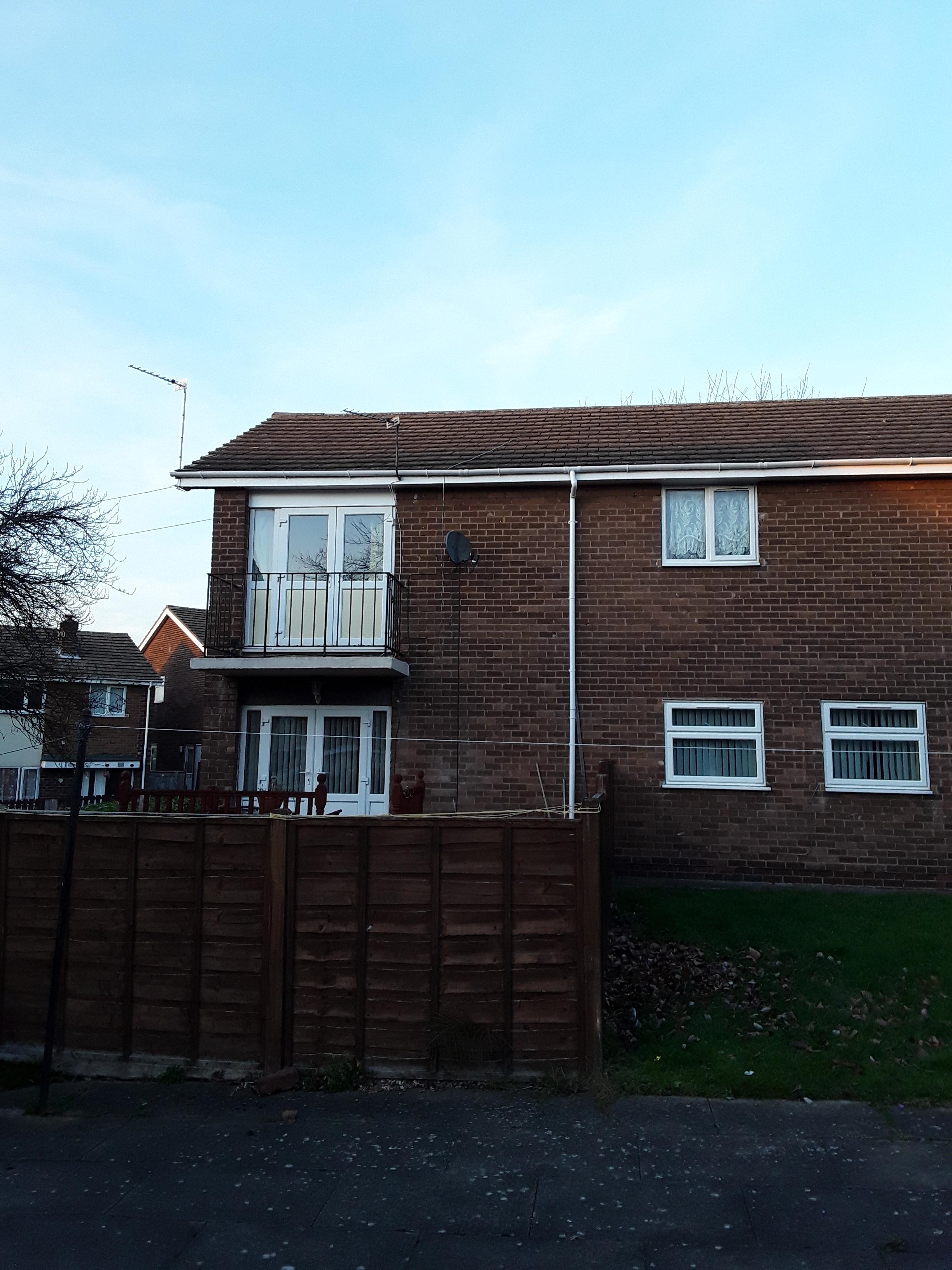 Property details for Larch Court- Homesearch